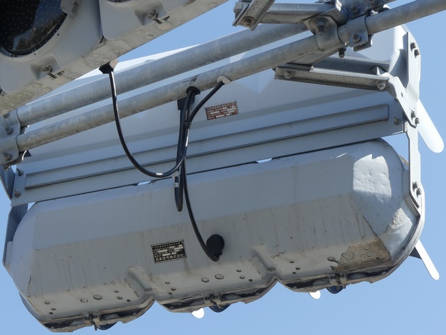 信号機＜石川県＞ 一部使用しない3位式矢印灯器（おまけの赤）